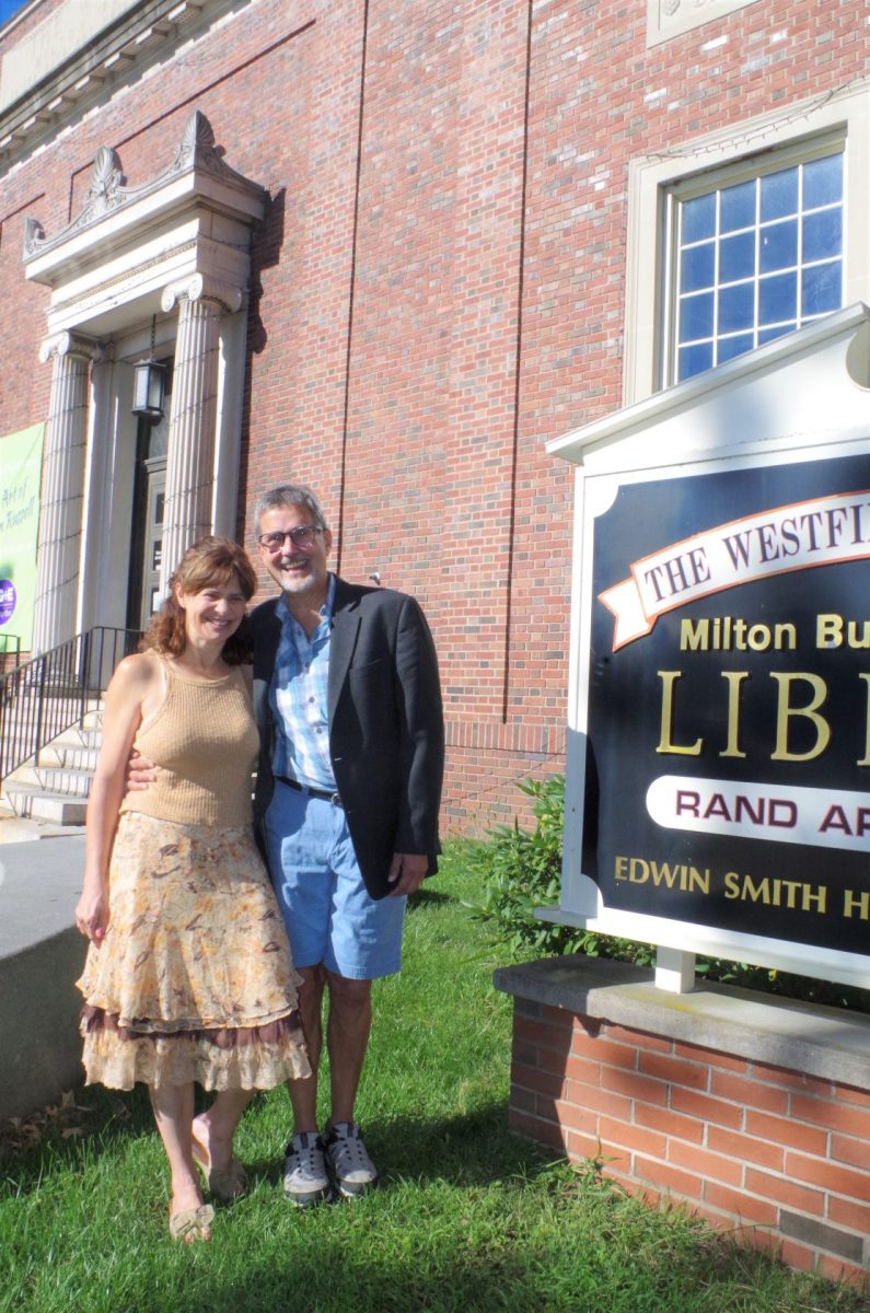 ‘I do,’ not overdue: Couple’s next chapter starts at library | The ...