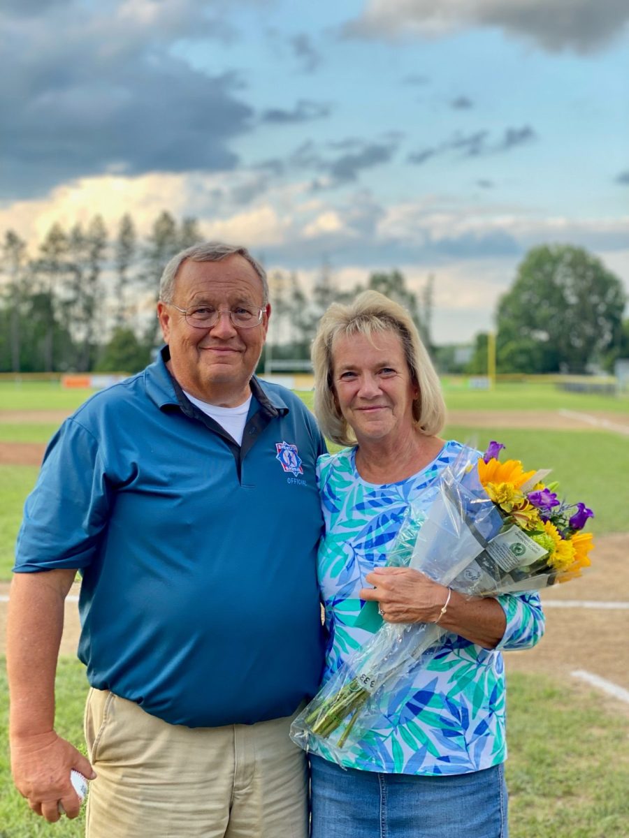 Dan & Wife - The Westfield News